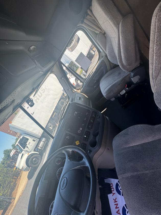 2017 Freightliner Cascadia (Automatic) - Commercial Capital Company, LLC